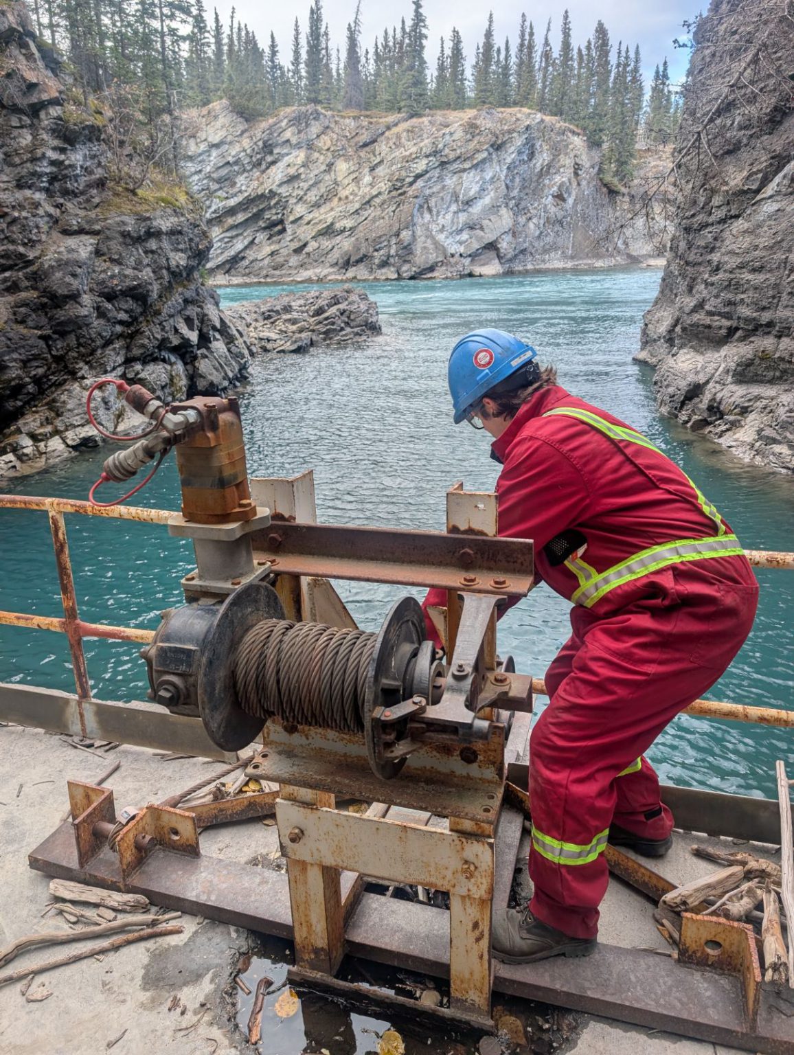Powering Canada: Behind the Scenes of Hydroelectric Dam Work – Overhead ...